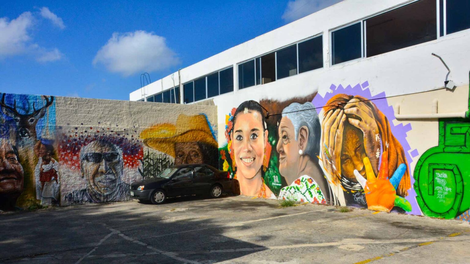 Pintando las paredes - Cultura Yucatán | Antropología Social